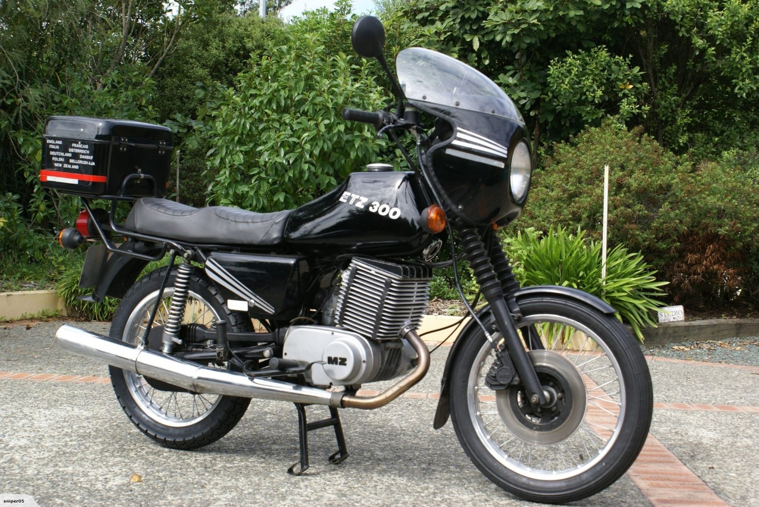 Andrew's MZ ETZ 250's - Two Wheels - oldschool.co.nz