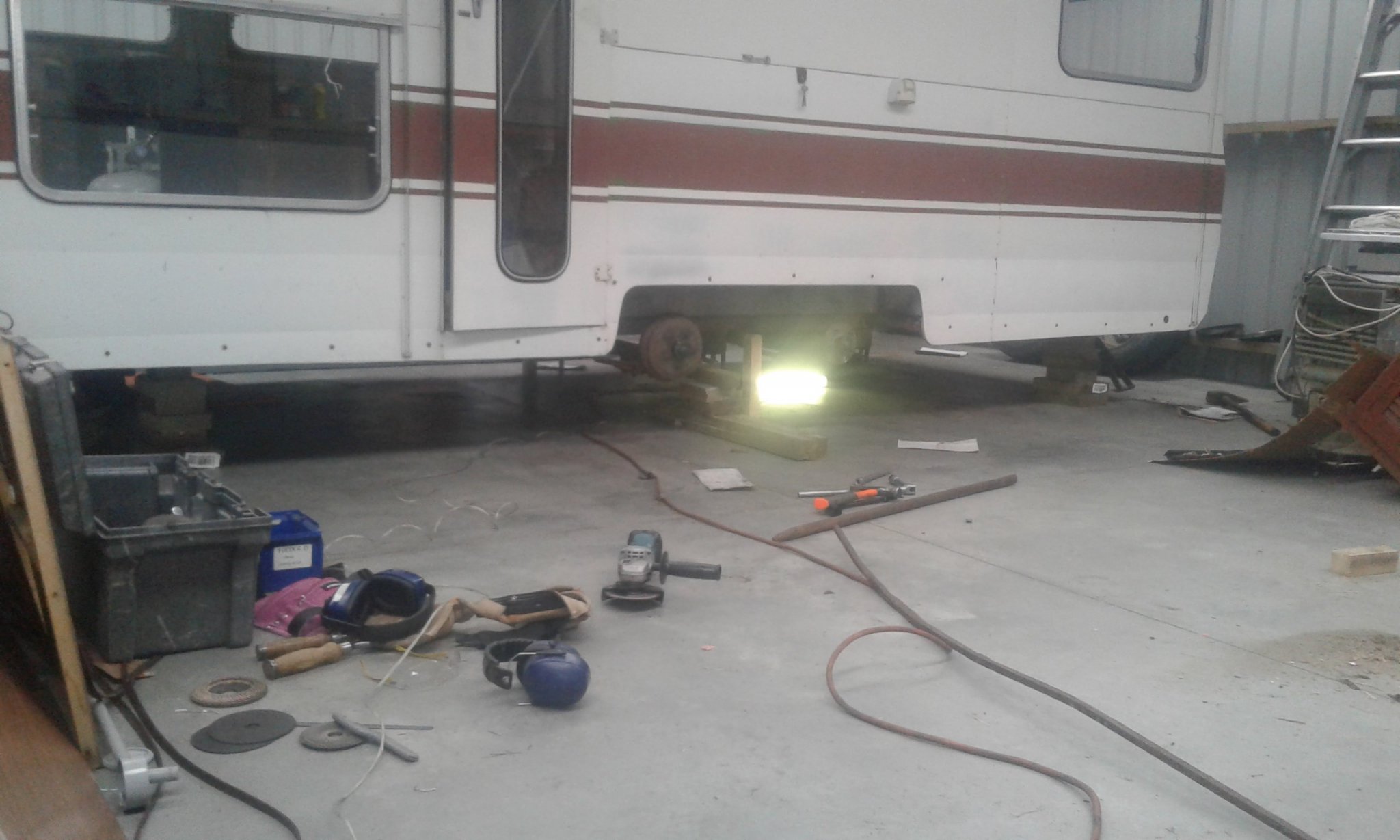 Mof's a Pikey. Caravan Thread - Other Projects - oldschool.co.nz