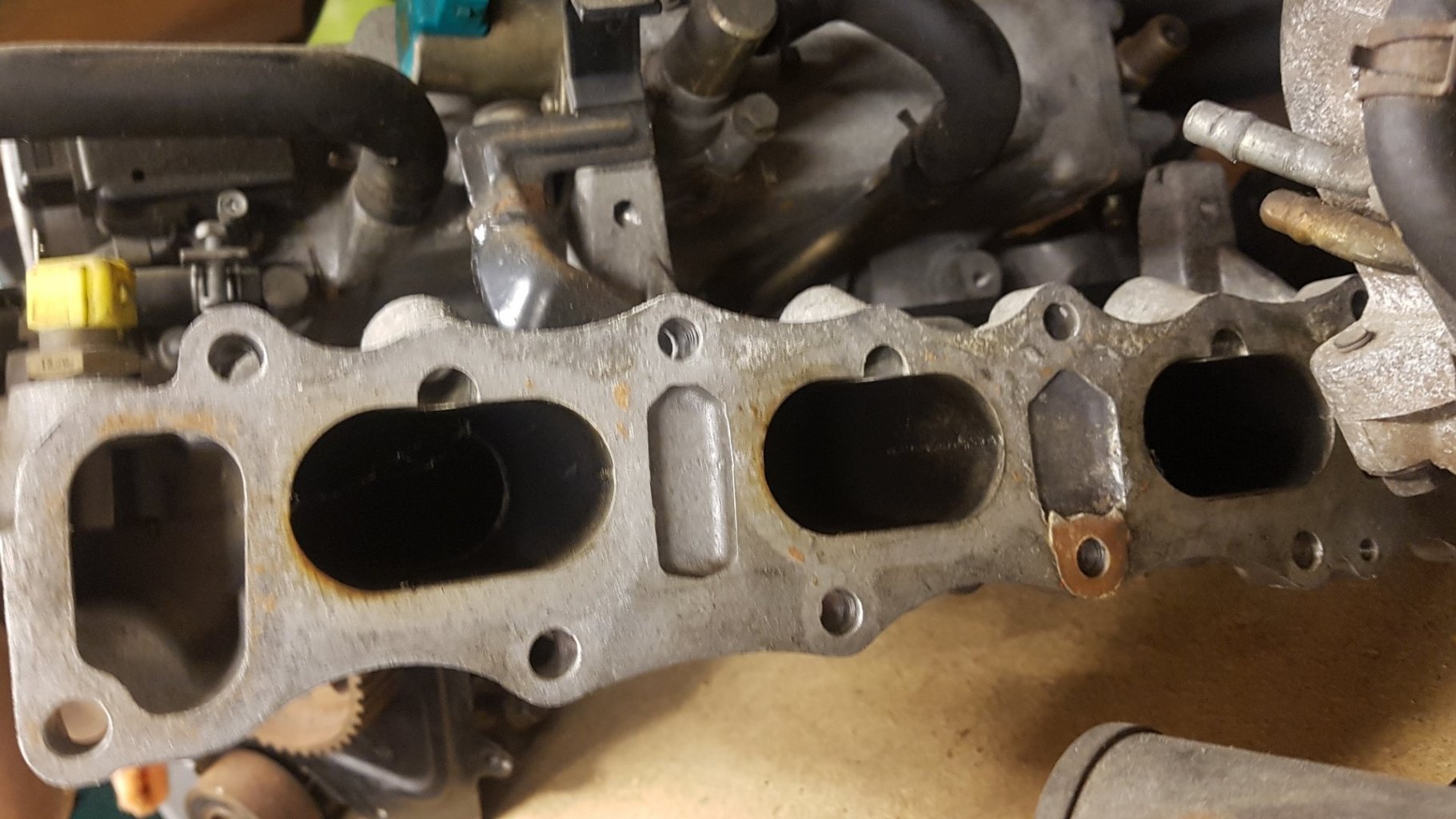 Ca18det inlet port spacing - Tech Talk - oldschool.co.nz